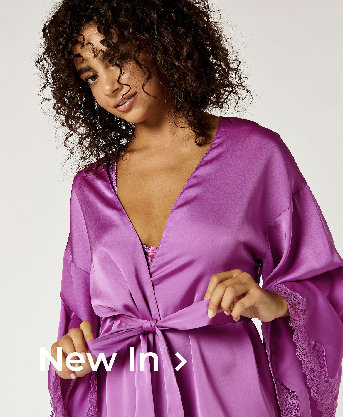 Bloomingwear Bloomingwear : A proud Saudi brand founded to stand by women at all times (English)